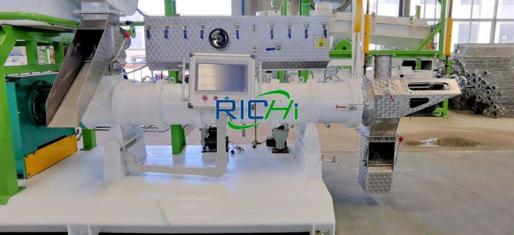 Hot Selling 0.15-12T/H Floating Fish Feed Extruder Machine Cost