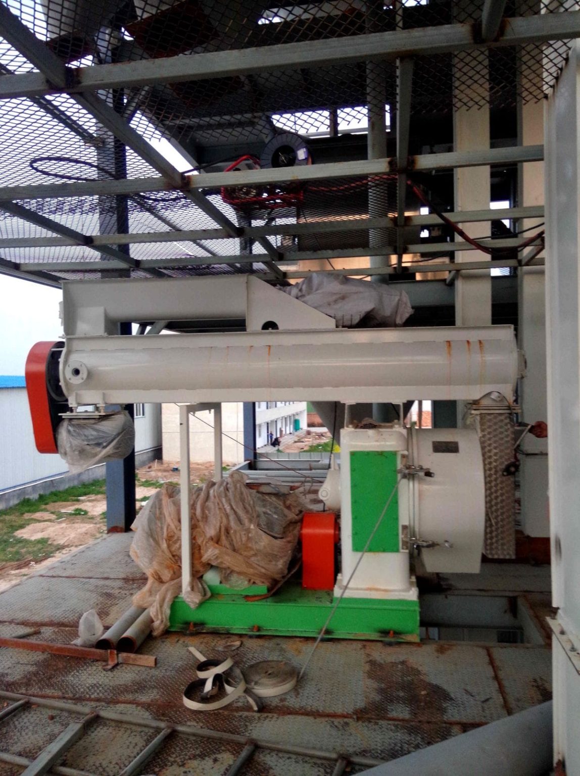 Automatic Turnkey 1-160T/H Pig Feed Mill Plant Solution
